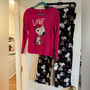 Peanuts | Intimates & Sleepwear | Peanuts Snoopy Pajama Set Size Large ...